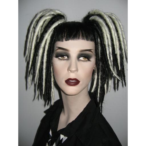 Minilox Black and White